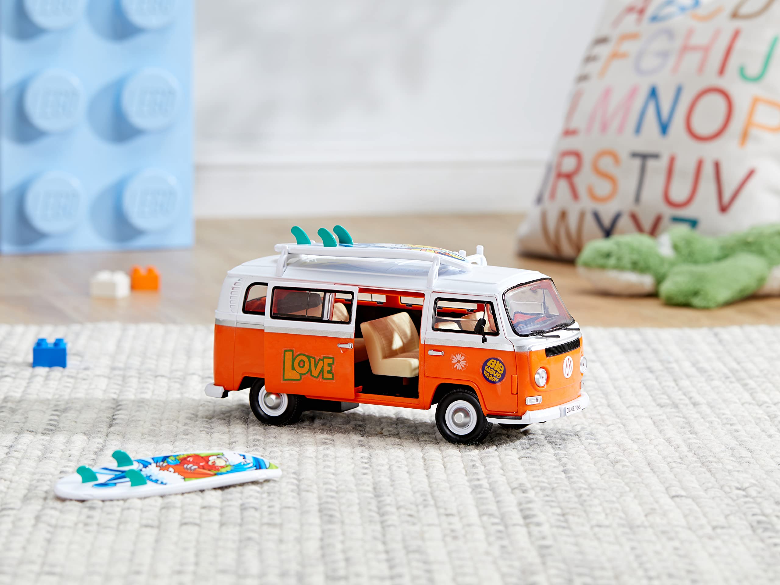 DICKIE TOYS 203776001 Retro VW Surfer Camper Van with Friction Drive 32 ...