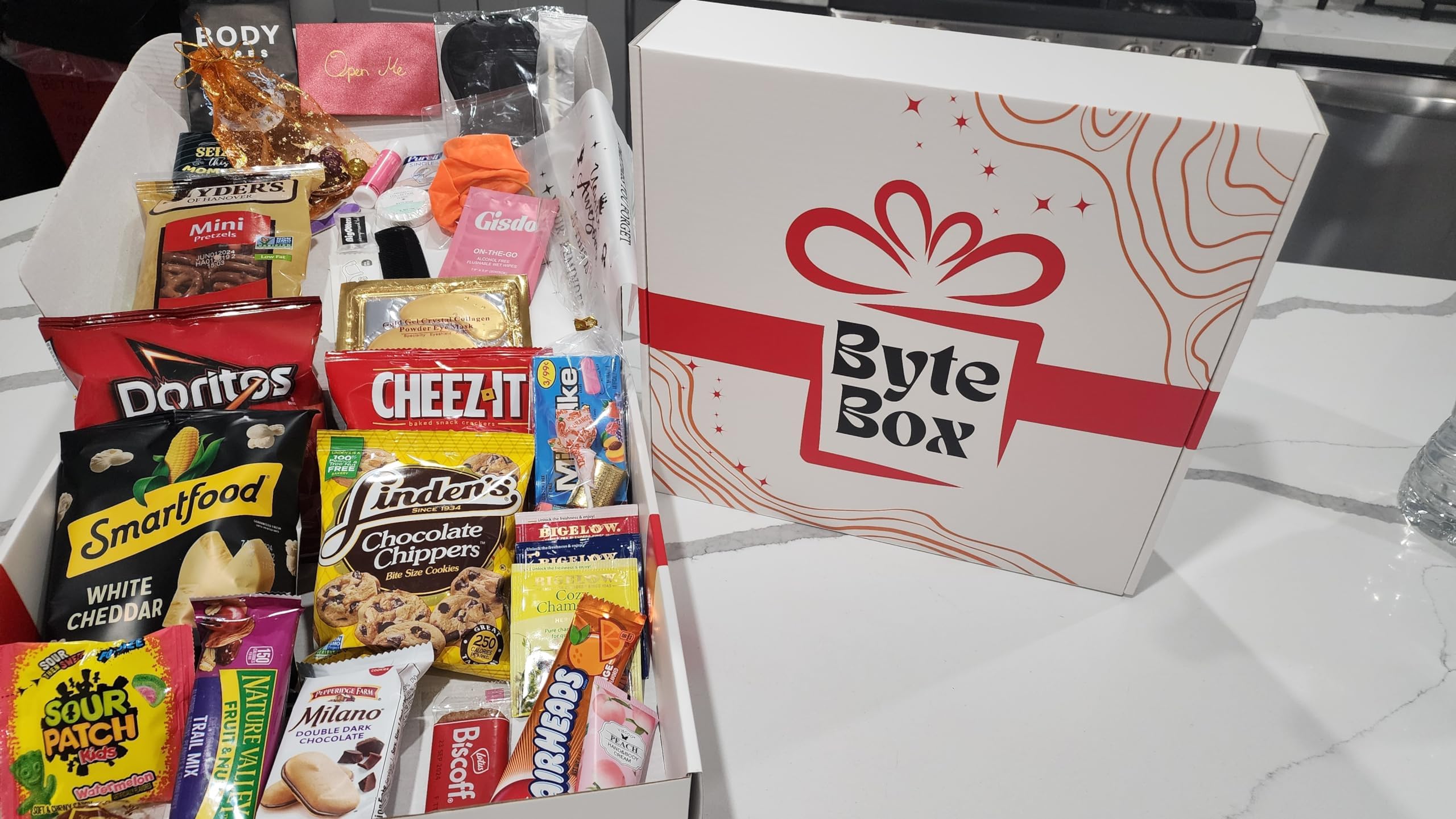 Amazon.com : Snack and Gift box Variety package (50 count) Bytebox The ...