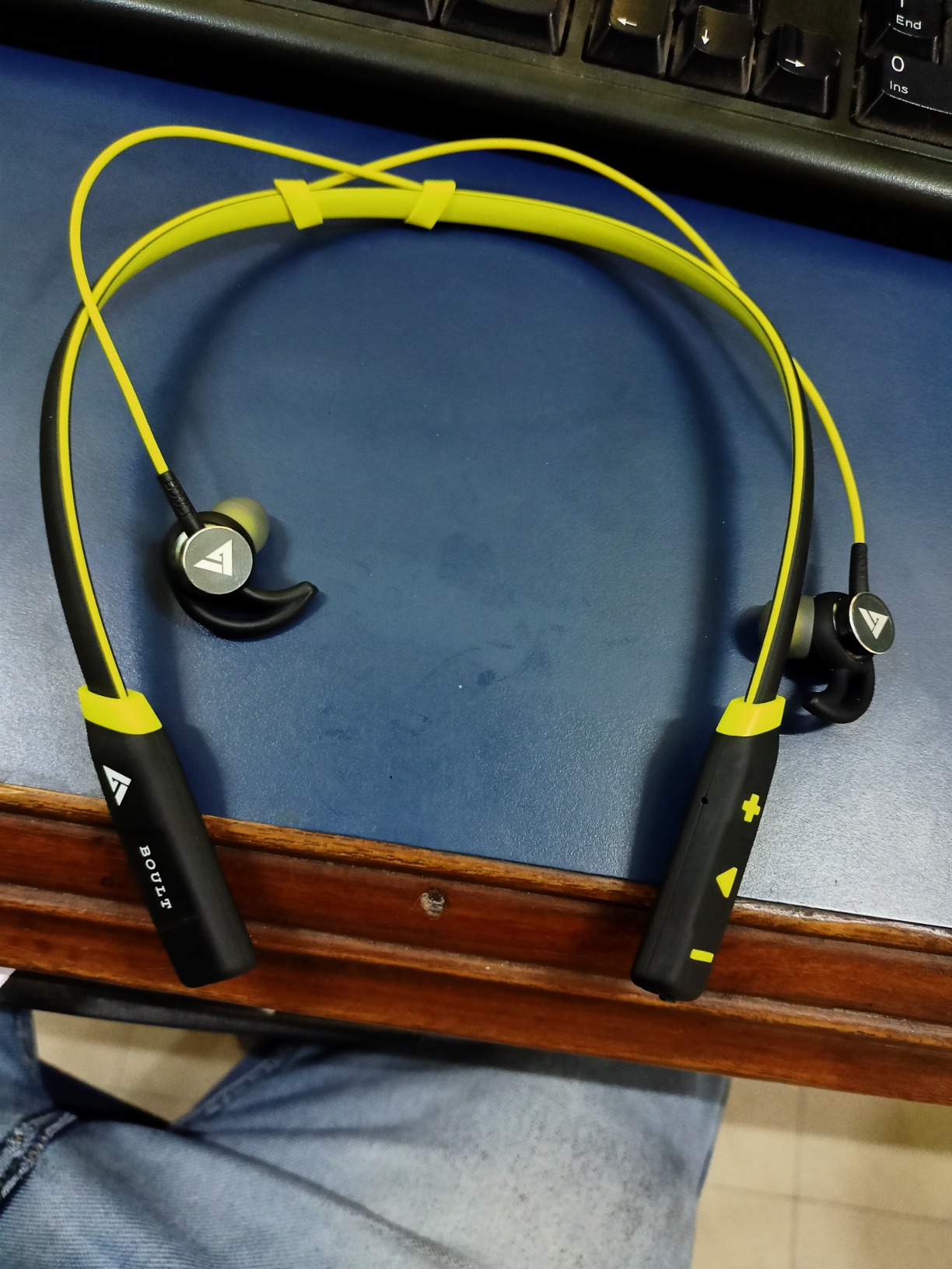 (Refurbished) Boult Audio ProBass CurvePro Bluetooth Wireless In Ear ...