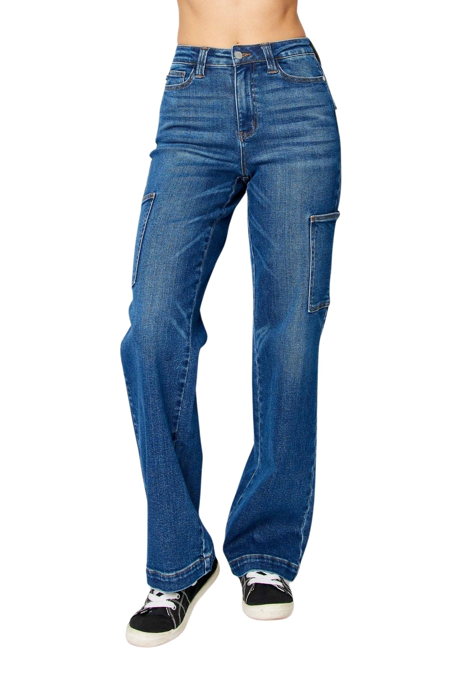7 Best Jeans With A Cell Phone Pocket | Your Wallet Won't Bulge