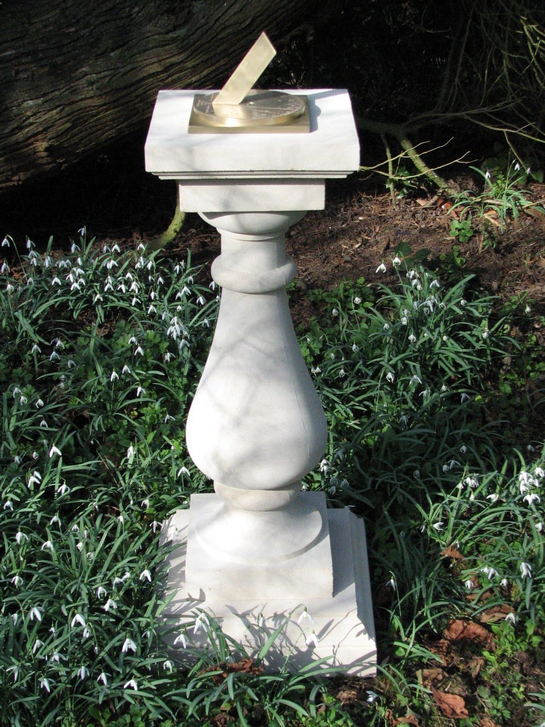 Amazon.com: Large Garden Sundial - Balmoral Square Stone Brass Sun Dial