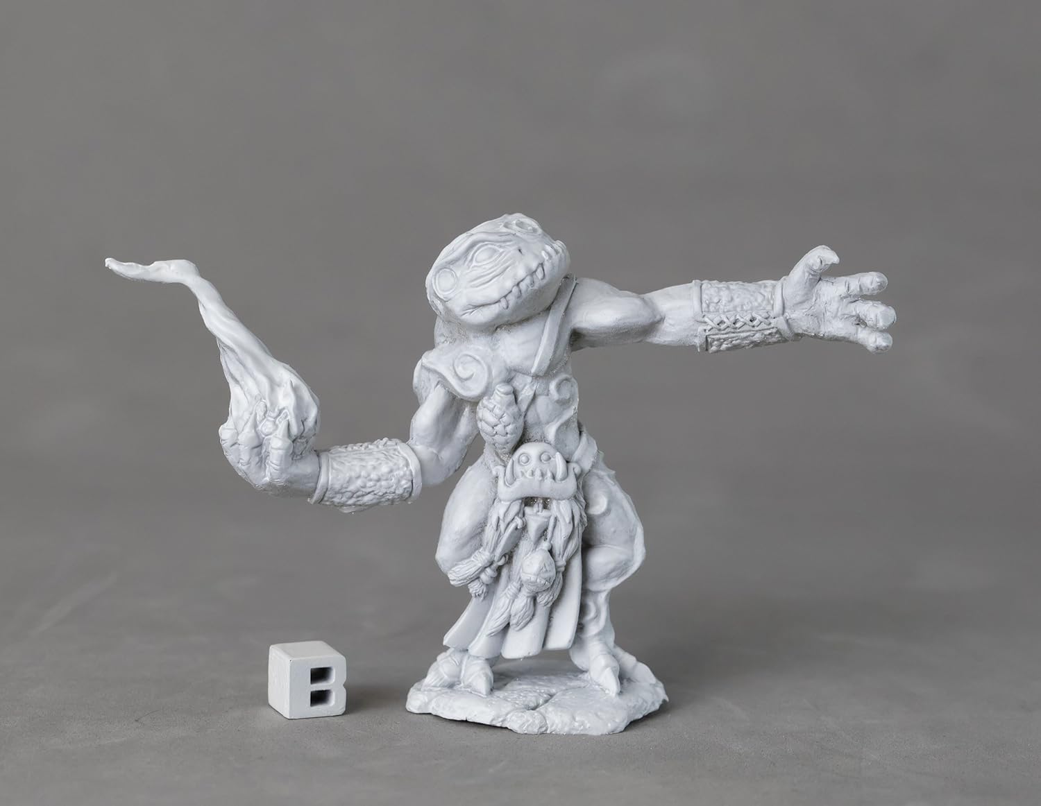Amazon.com: Reaper Miniatures 03891 Chaos Toad Sorcerer, Metal ...