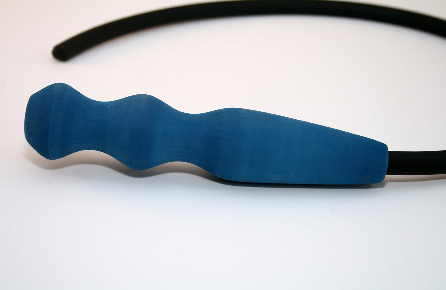 Amazon.com: Neoprene Rubber Whip 2ft in Blue BDSM Fetish BDSM Sex Gear ...