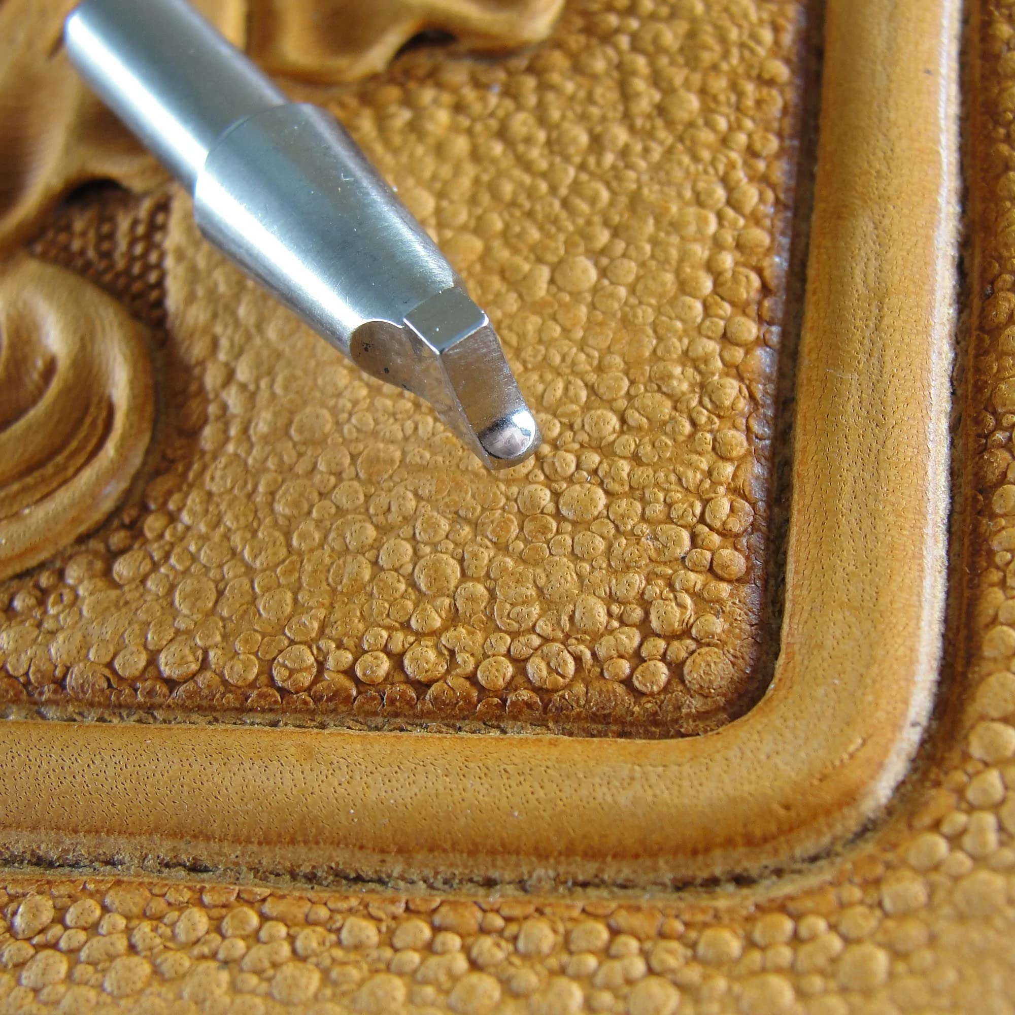 Amazon.com: Back Beveler Swivel Knife Attachment for Leathercraft ...