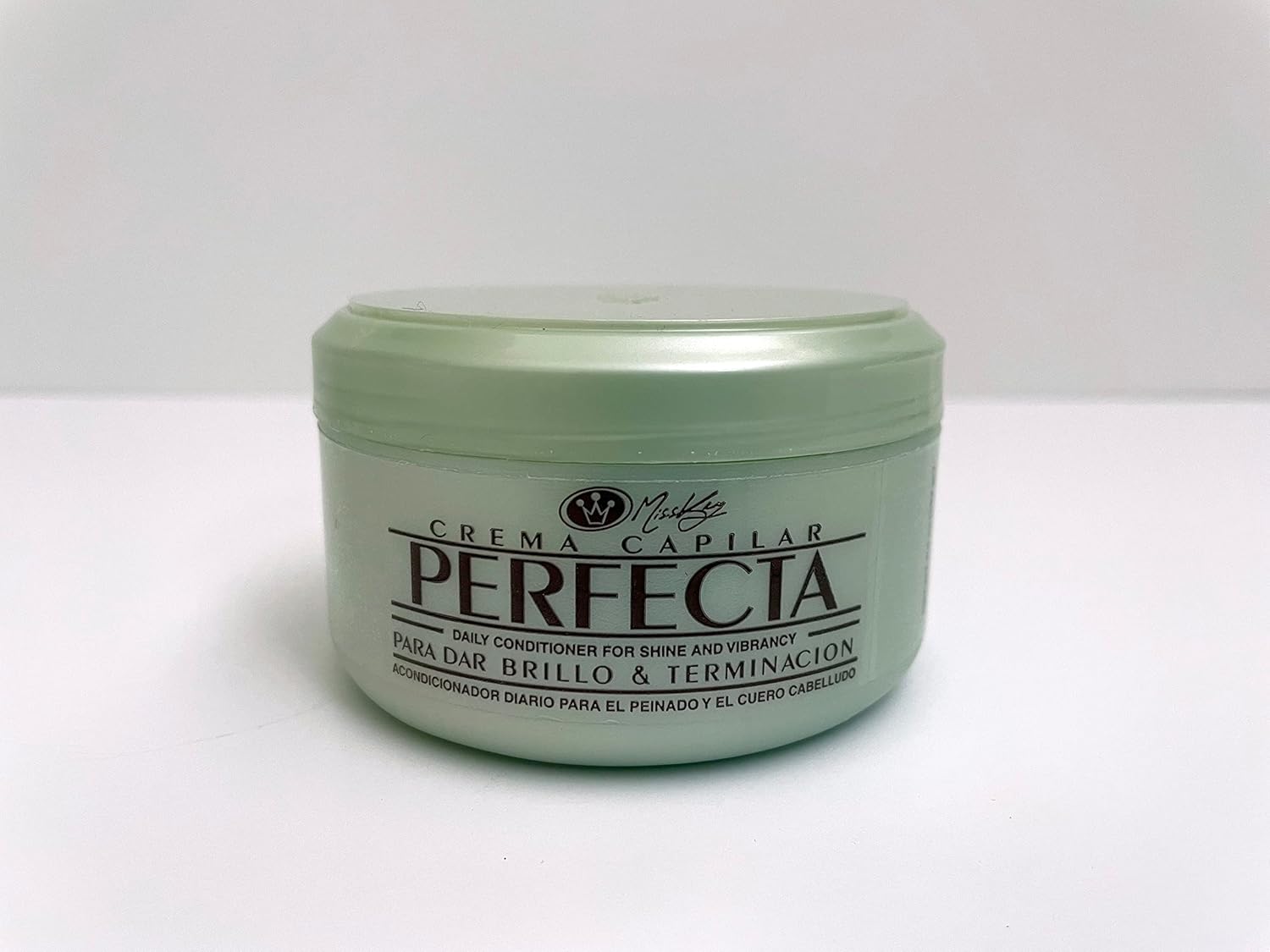 Amazon.com : Perfecta (The Most Versitale) Daily Hair and Scalp ...