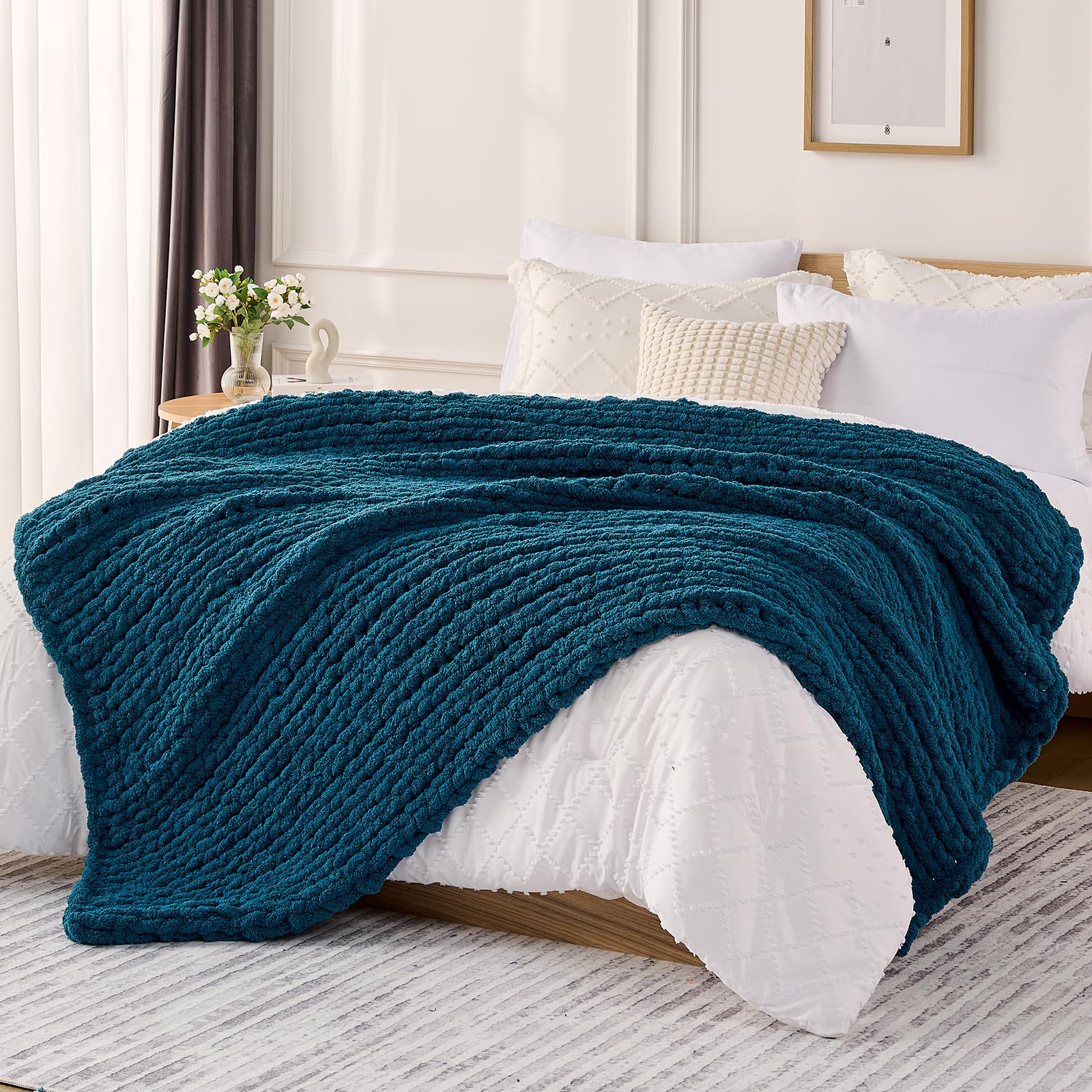 Amazon.com: L'AGRATY Chunky Knit Blanket Throw: 50''x60'' Chenille ...