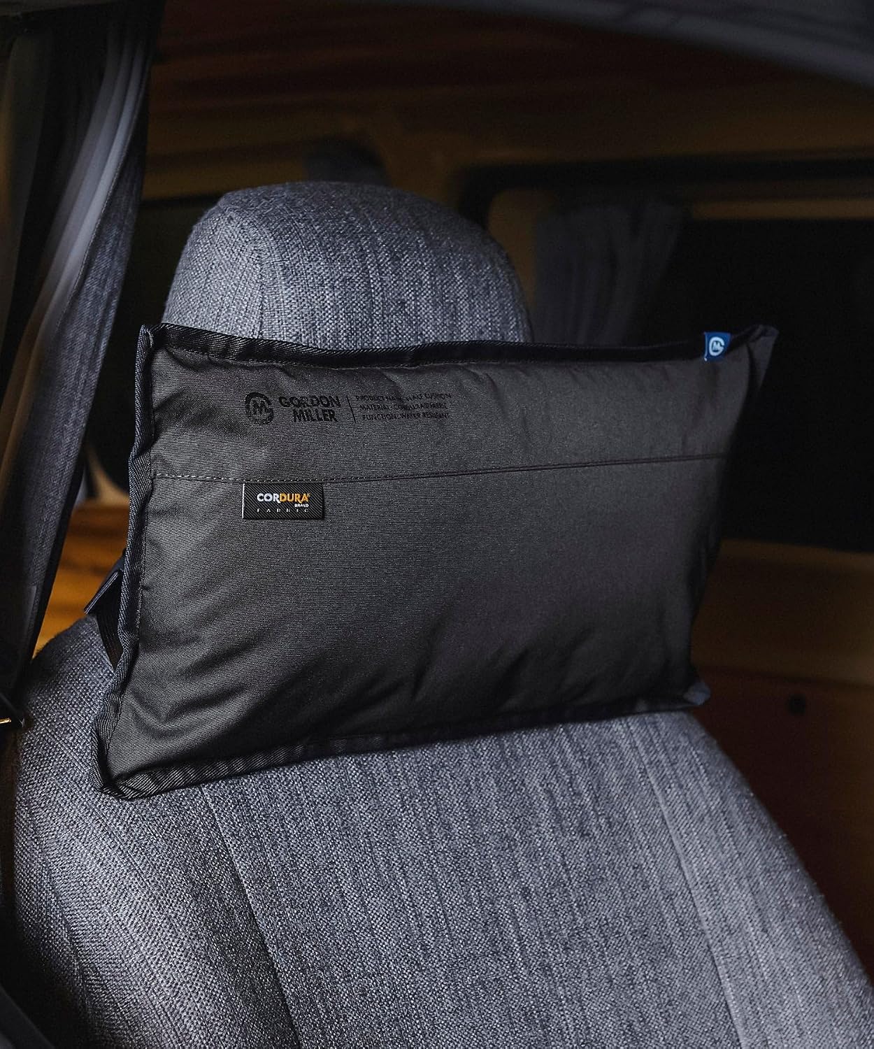 Amazon | GORDON MILLER コーデュラ ハーフ クッション 撥水加工 ダークグレー 幅45cm×奥行23cm×高さ10cm ...