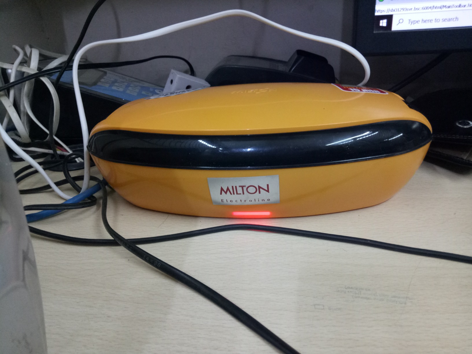 Buy MILTON Euroline Swiftron Stainless Steel Electric Lunch Box Set ...