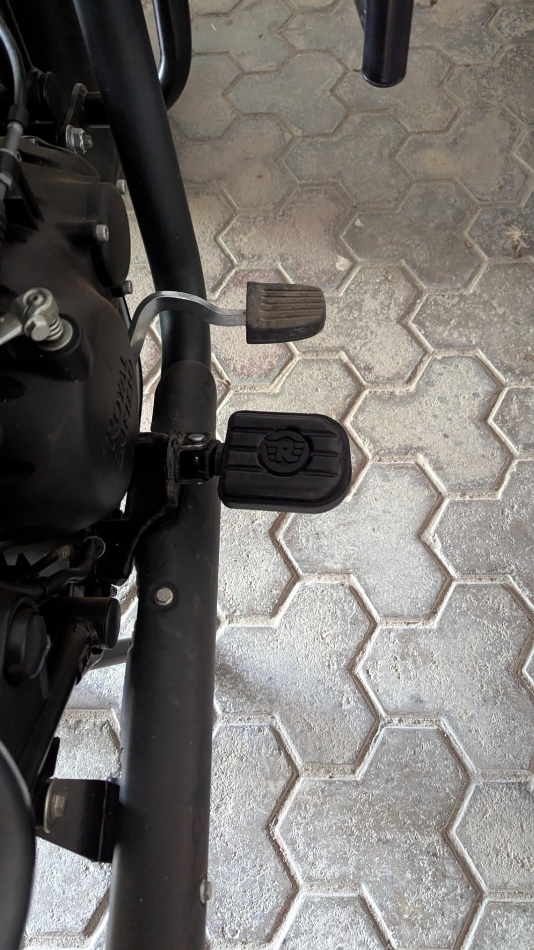 Gate 7 Footrest Foot pegs for RE Meteor 350 & All New Classic Reborn ...