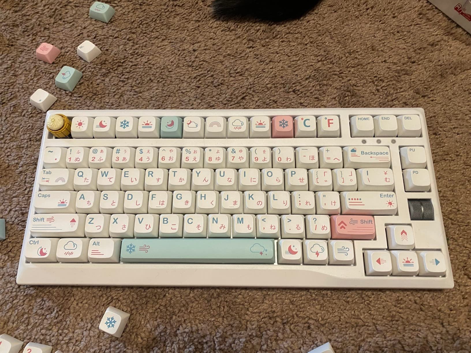 Amazon.com: GK GAMAKAY 132 Keys Japanese Pink Keycaps Set, XDA Profile ...