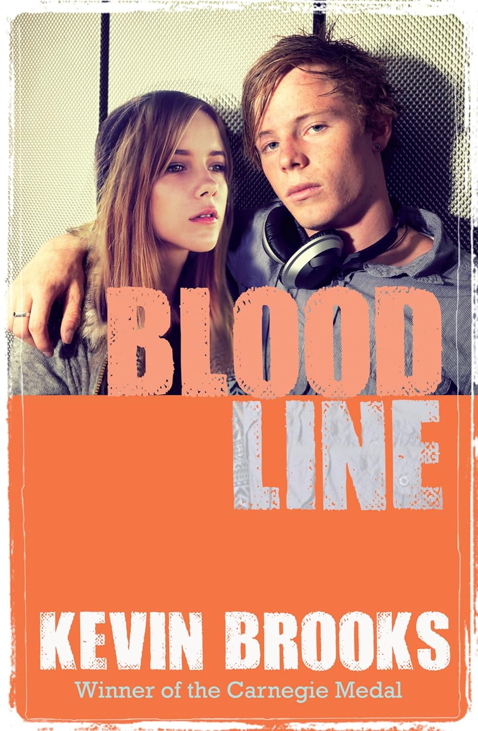 Amazon.com: Bloodline (New Third Edition): 9781781124918: Brooks, Kevin ...