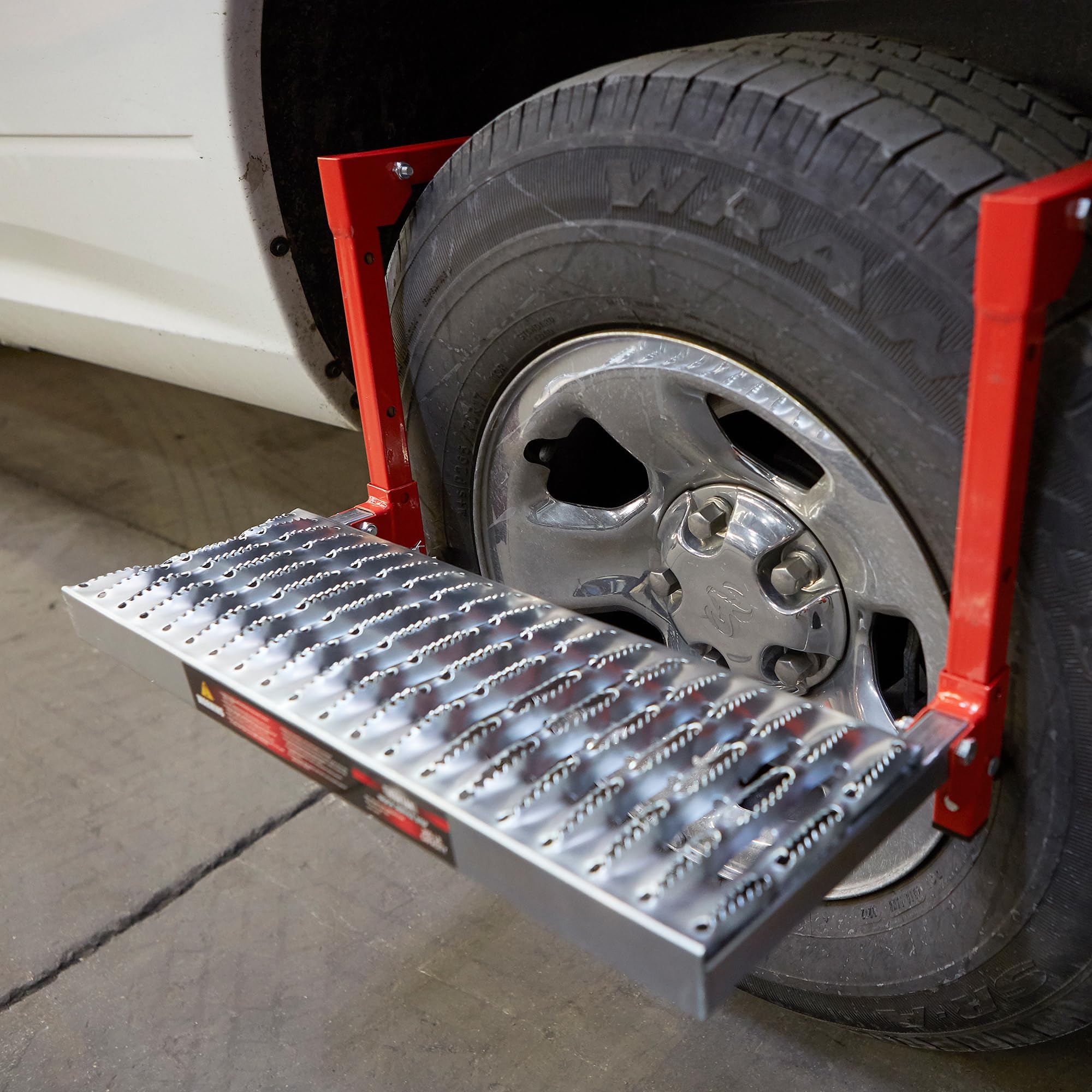 Snapklik.com : Ironton Truck Service Step - 300-Lb