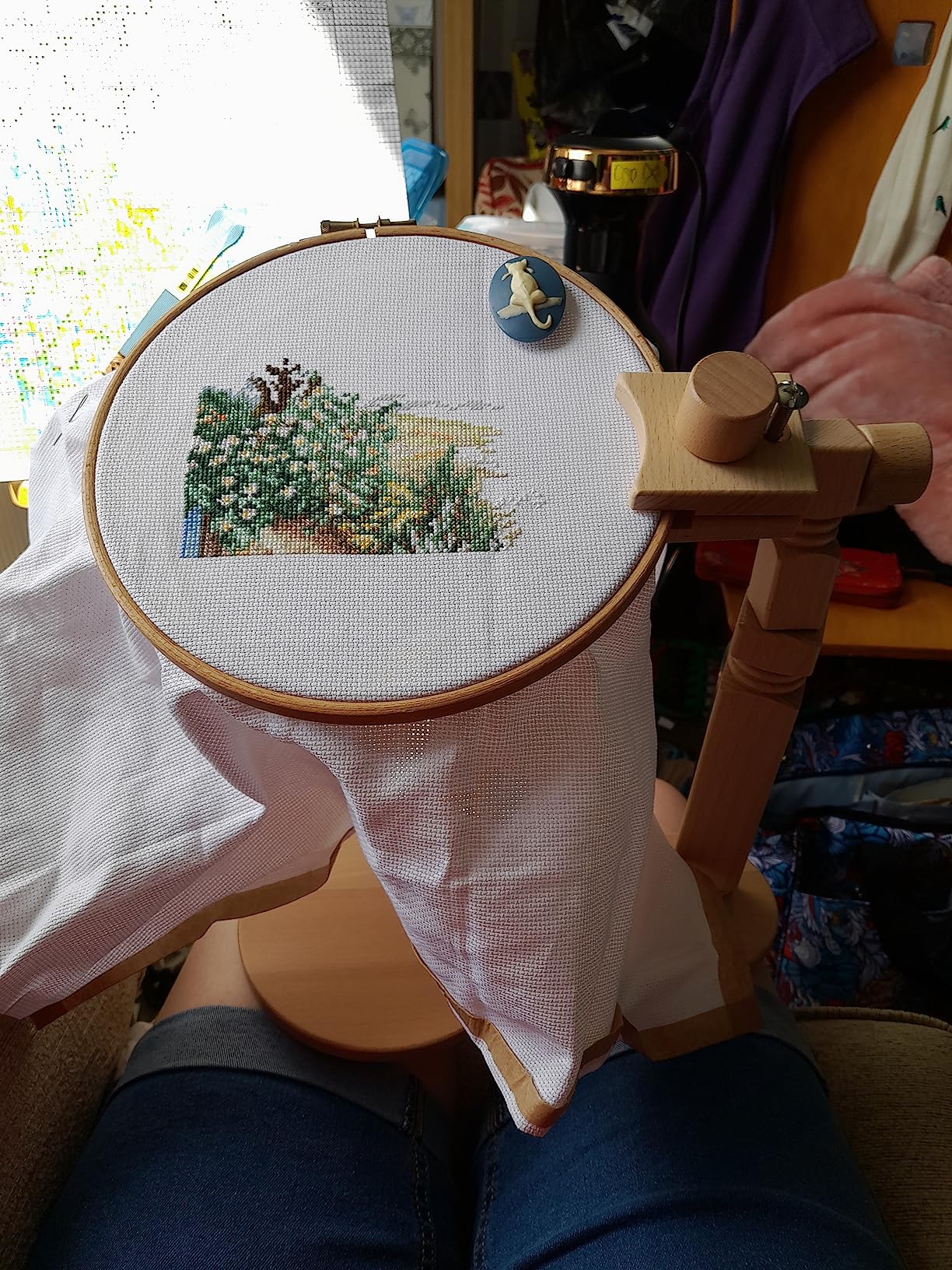 RoseFlower Adjustable Rotated Embroidery Hoop Stand, Cross Stitch Stand ...