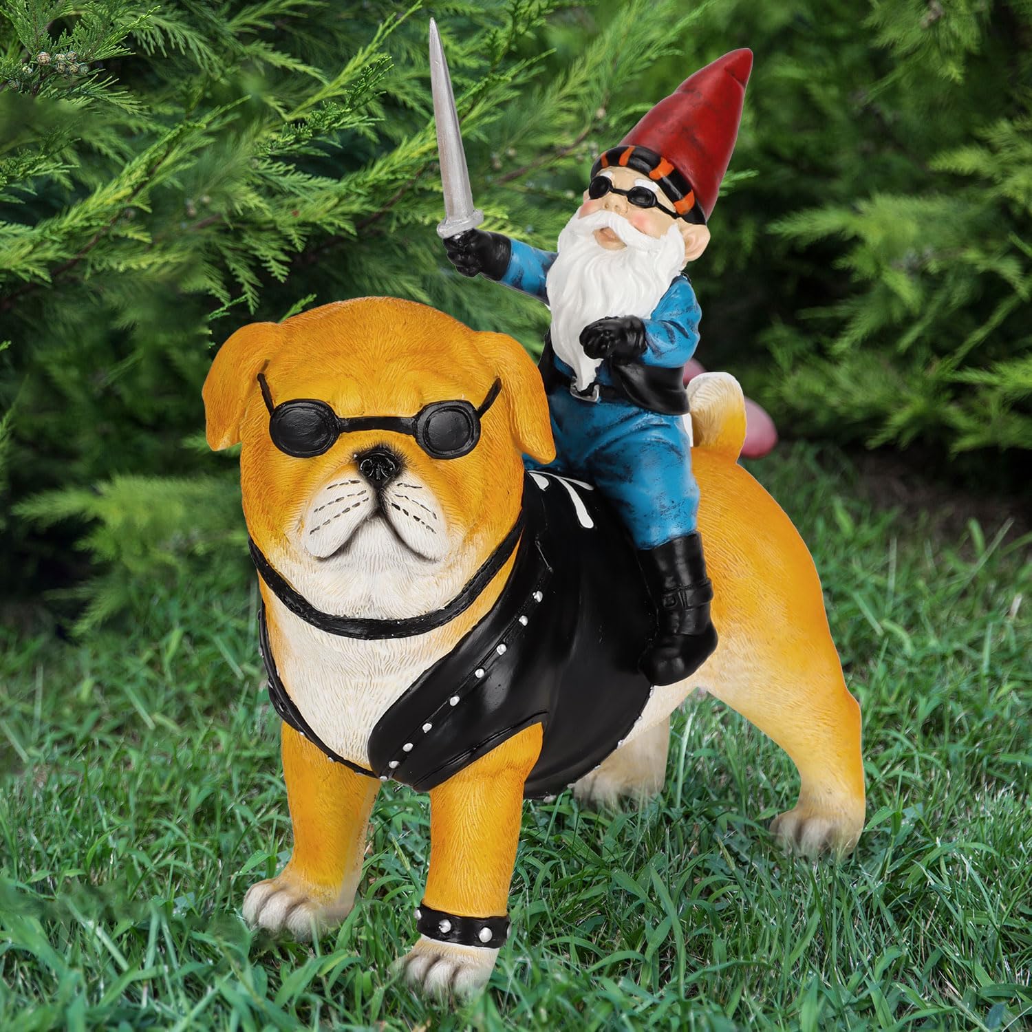 Amazon.com: JHWKJS Garden Gnome Statue Holding Sword Outdoor, Funny ...