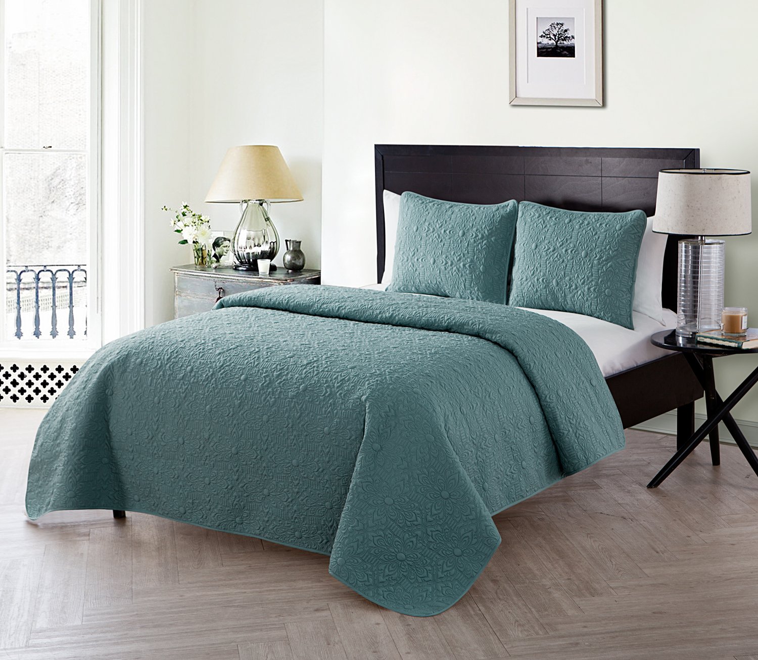 Snapklik.com : VCNY Home - King Size Quilt, 3-Piece Lightweight Bedding Set