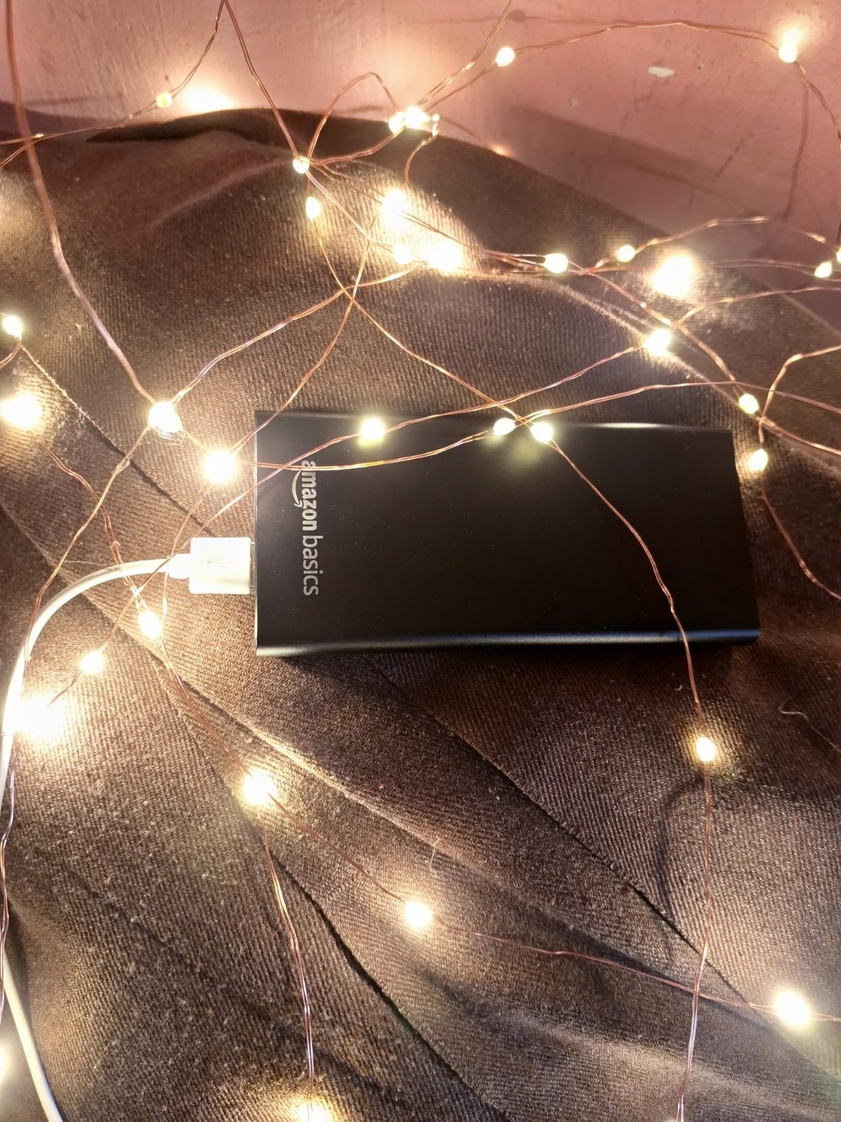 Amazon Basics 10000mAh 22.5W Fast Charging Power Bank with Cable ...