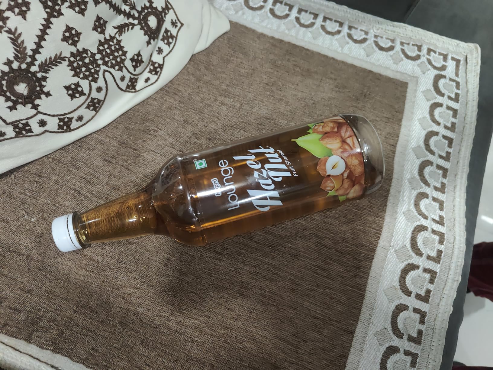 Mapro Lounge Hazelnut Flavoured Fruit Sharbat 1Ltr : Amazon.in: Grocery ...