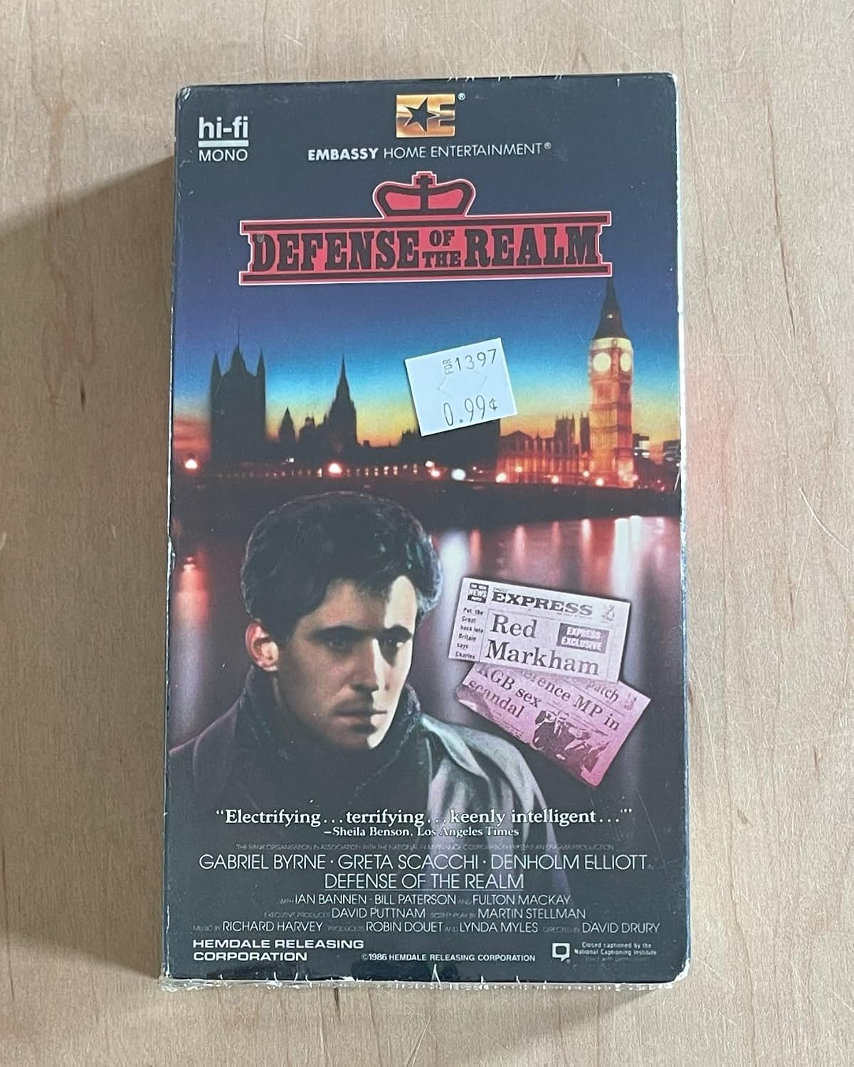 Amazon.com: Defense of the Realm [VHS] : Gabriel Byrne, Greta Scacchi ...