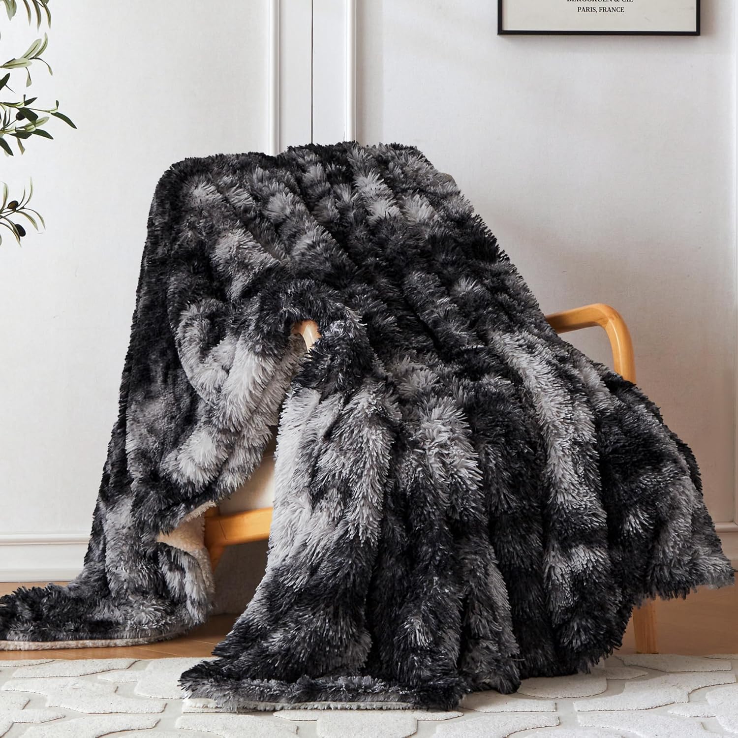 Amazon.com: COOVA Ultra Soft Faux Fur Throw Blanket – Fuzzy Fluffy Cozy ...