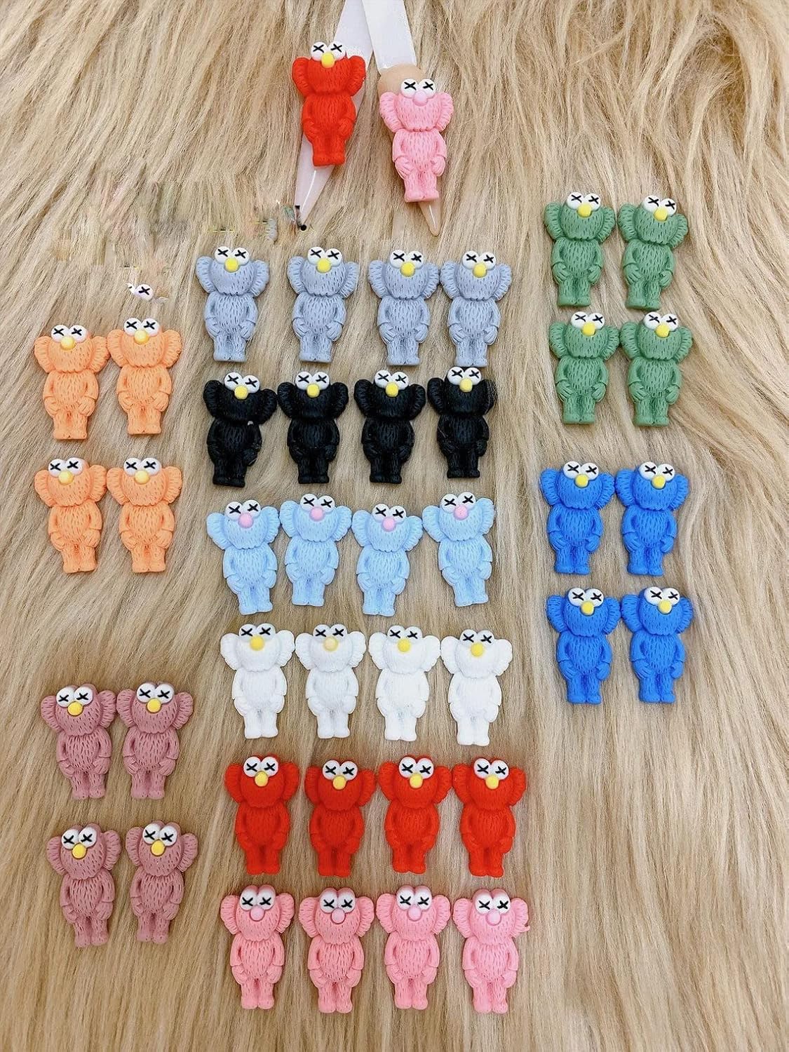 Amazon.com : KAWS Nail Charms Mixed Colors 20pcs (10 Colors) : Beauty ...