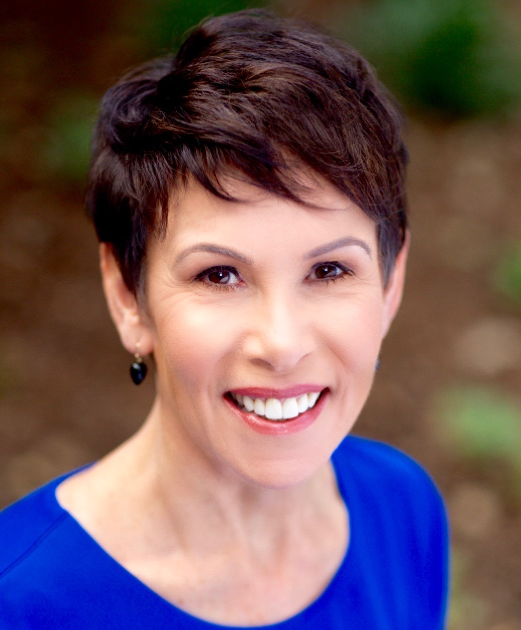 Amazon.com.au: Lisa Goldman: books, biography, latest update