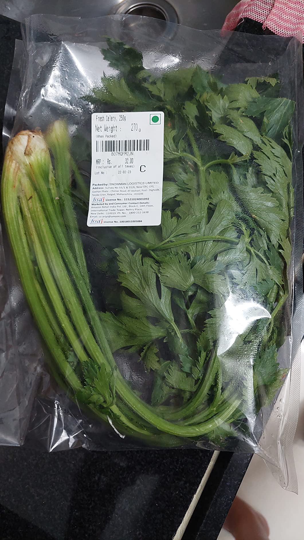 Fresh Celery, 250g : Amazon.in: Grocery & Gourmet Foods
