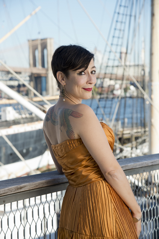 Beowulf: A New Translation: Headley, Maria Dahvana: 9780374110031: Amazon.com: Books