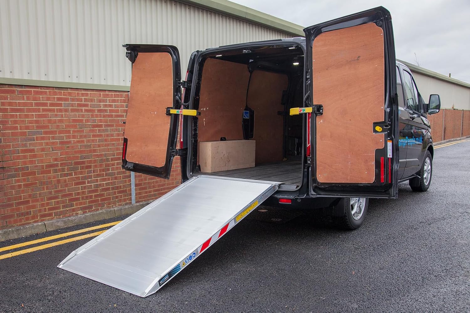 The Ramp People Viper Premium Heavy Duty Van Ramp - 1000kg Capacity 1 ...