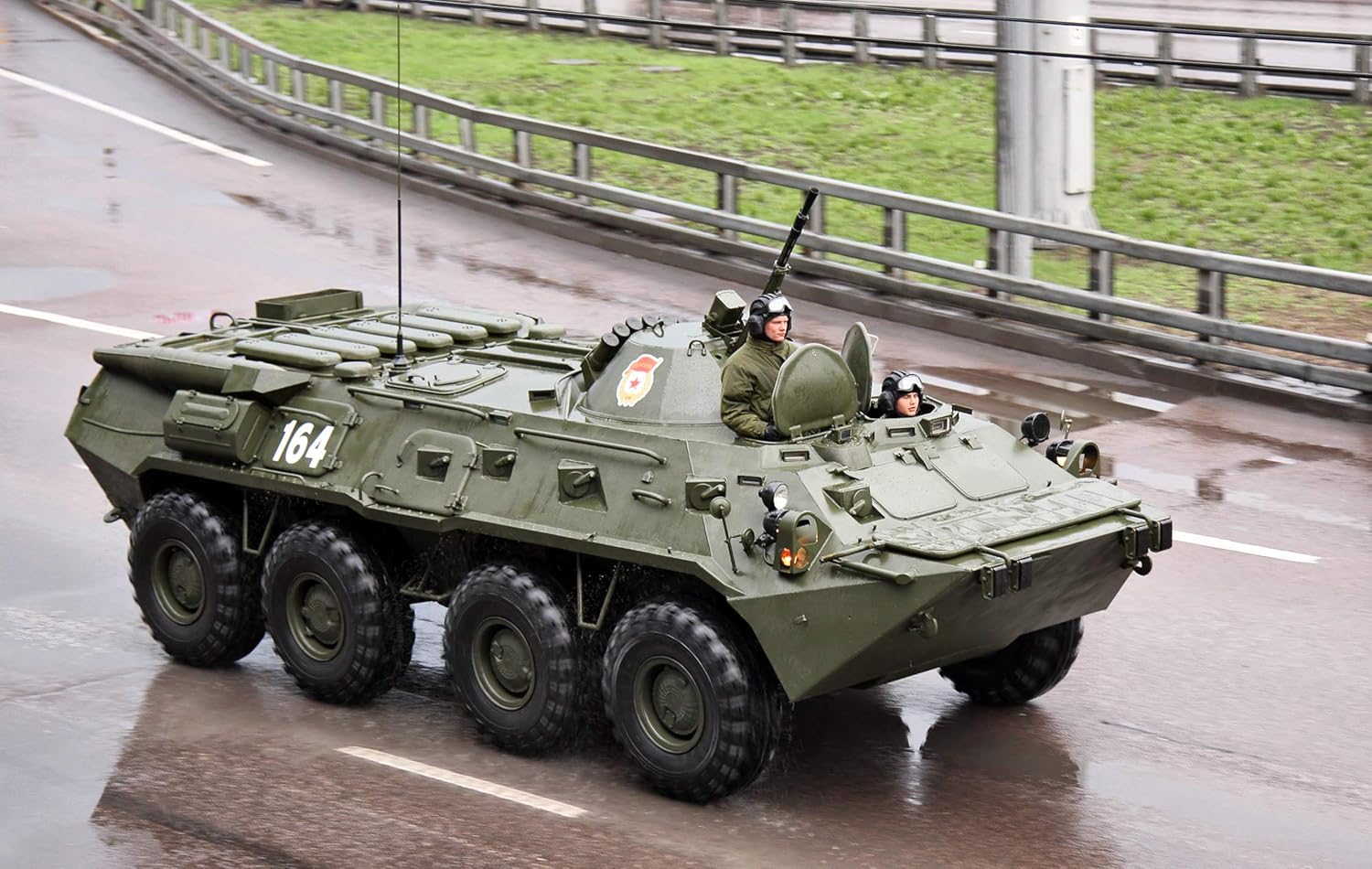 Soviet Tank BTR-80 Russian Army - Bronetransporter Nepal | Ubuy