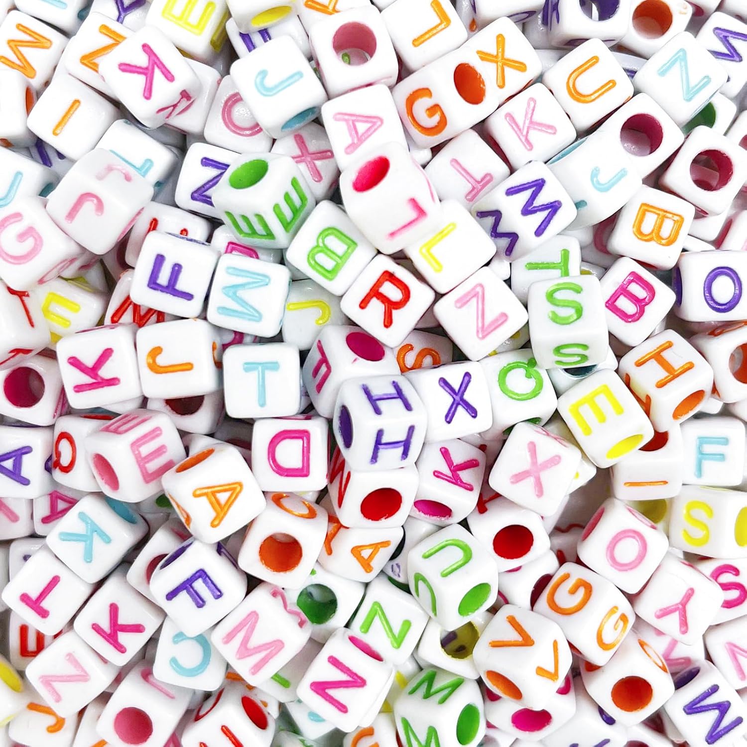 Amazon.com: LLMSIX 500pcs Acrylic Square Letter Beads Colorful Alphabet ...