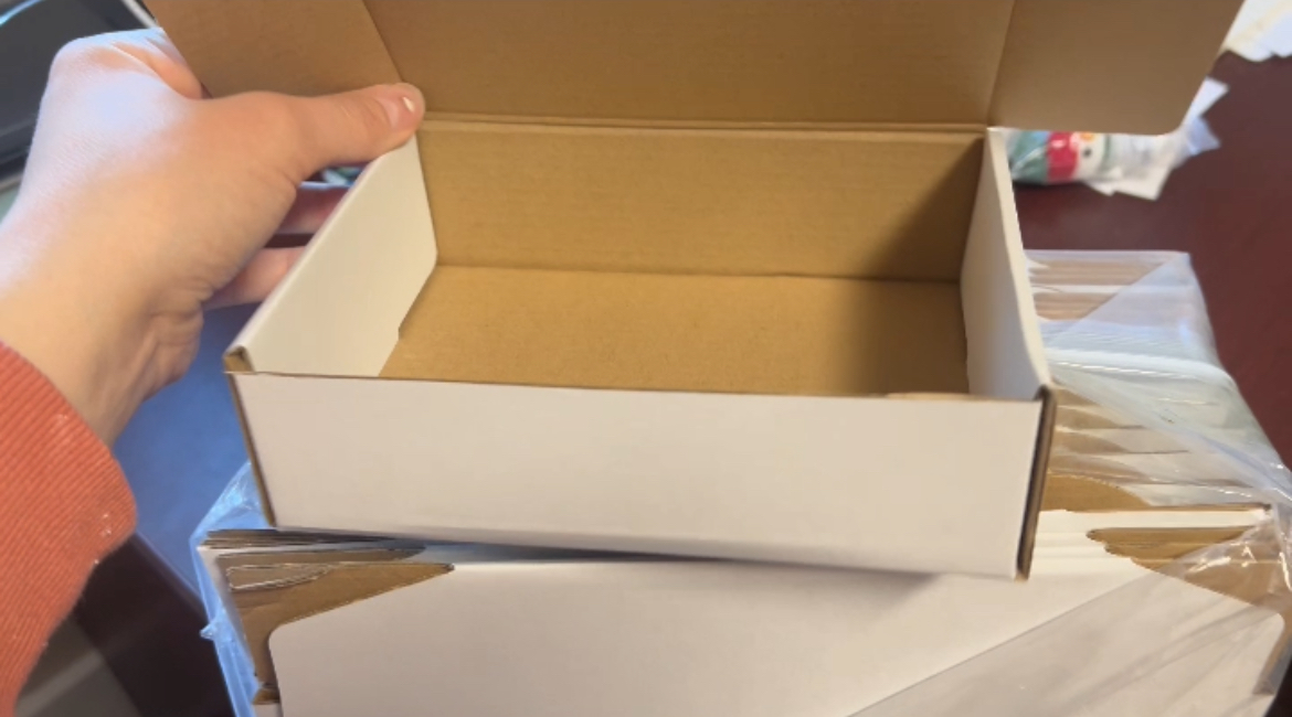 Watch Perfect box size for a small gift! on Amazon Live