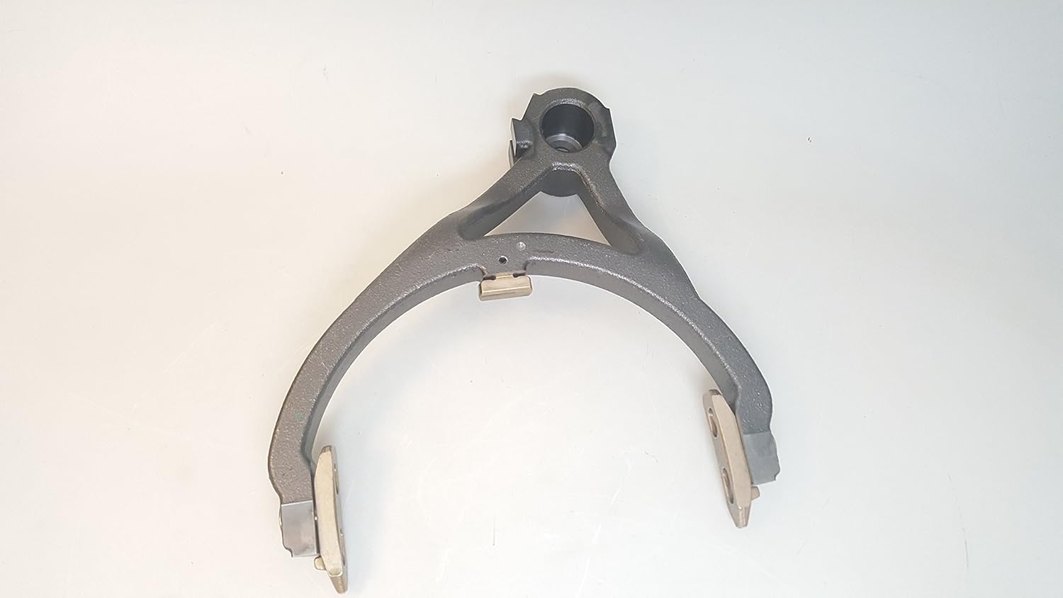Amazon.com: Volvo Truck 21513170 Shift Yoke : Automotive