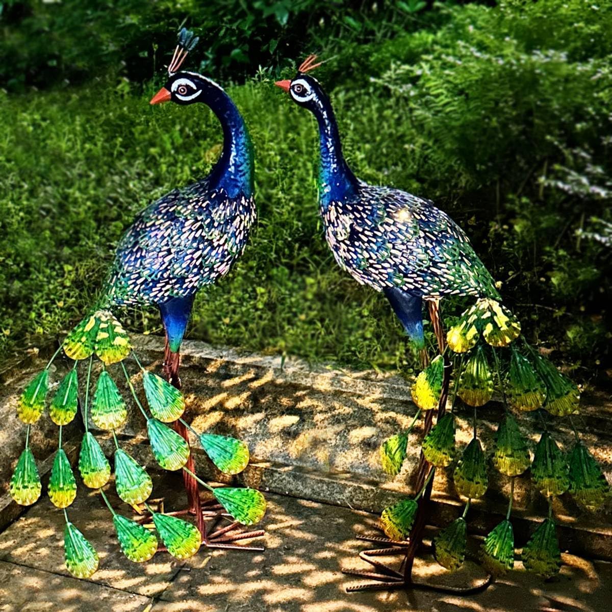 Amazon.com: Kircust Solar Metal Peacock Garden Statues Outdoor Yard Art ...