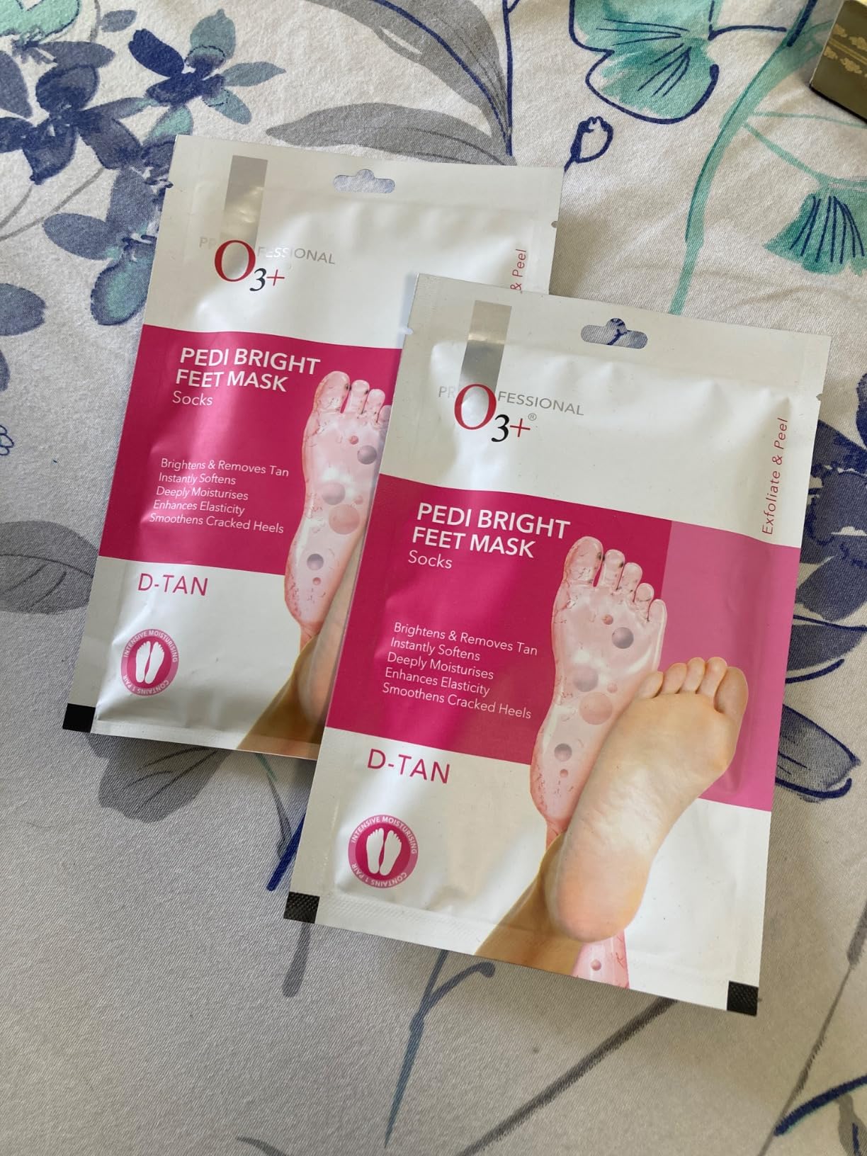 O3+ Pedi Bright Foot Socks Cream Mask : Amazon.in: Health & Personal Care