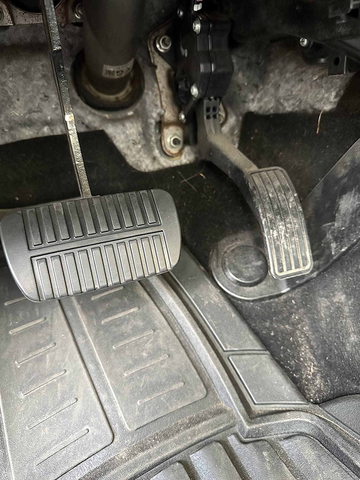 Amazon.com: Subaru Genuine 36015GA121 Pad Brake Pedal, 1 Pack : Automotive