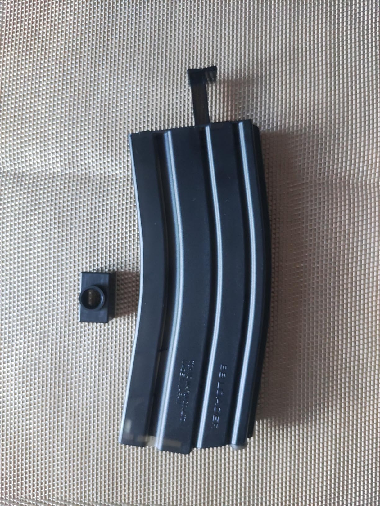 Amazon.co.jp: Tokyo Marui M16 Magazine Style BB Loader(XL Size) : Hobbies