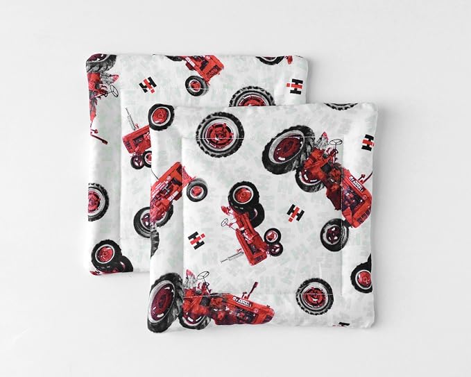 Amazon.com: Farmall Tractor Pot Holders, Cream, Set of Two: Home & Kitchen