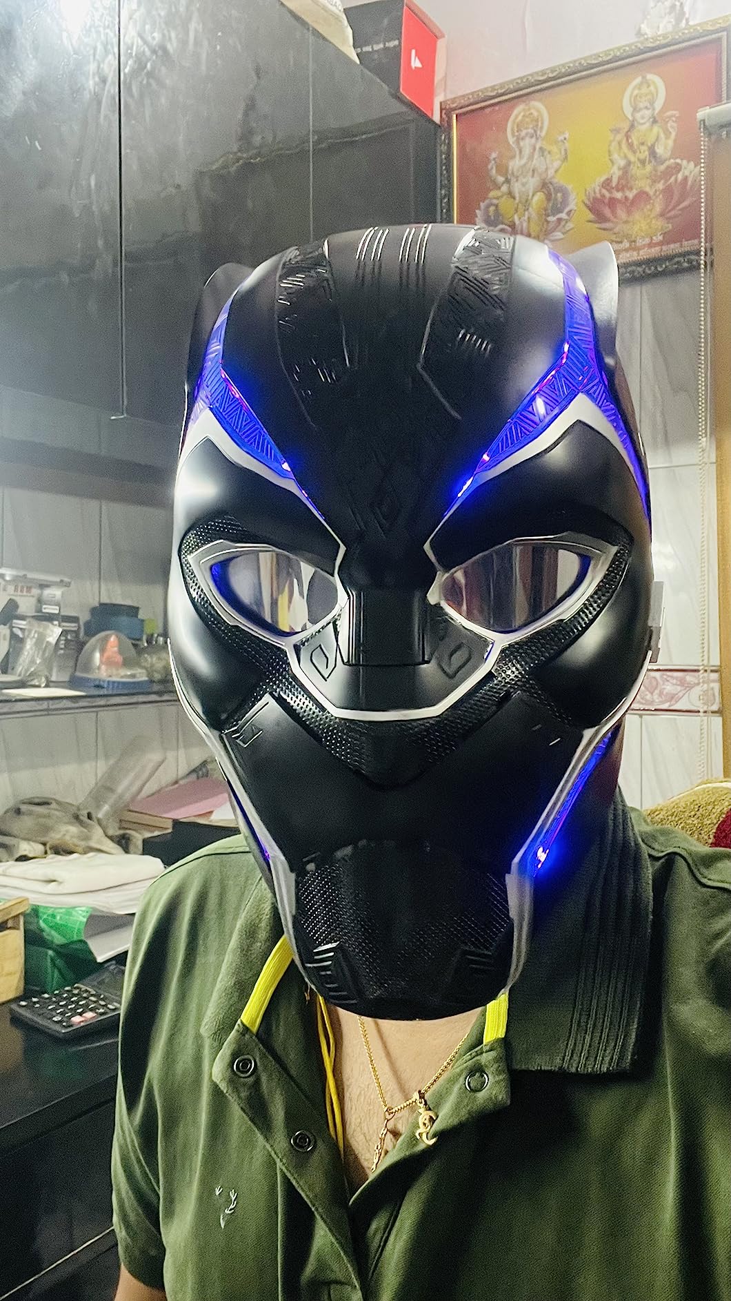 MARVEL Legends Black Panther Premium Electronic Role Play Helmet with ...