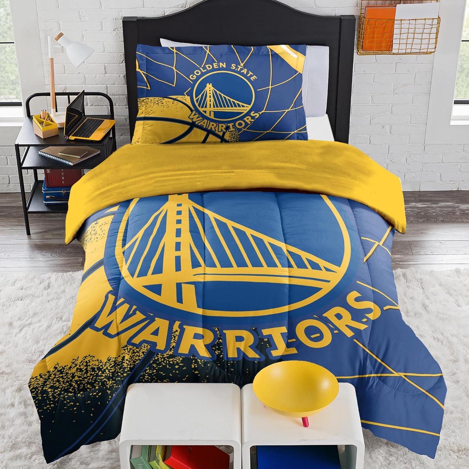 Amazon.com: NORTHWEST Golden State Warriors Official NBA Comforter Set ...