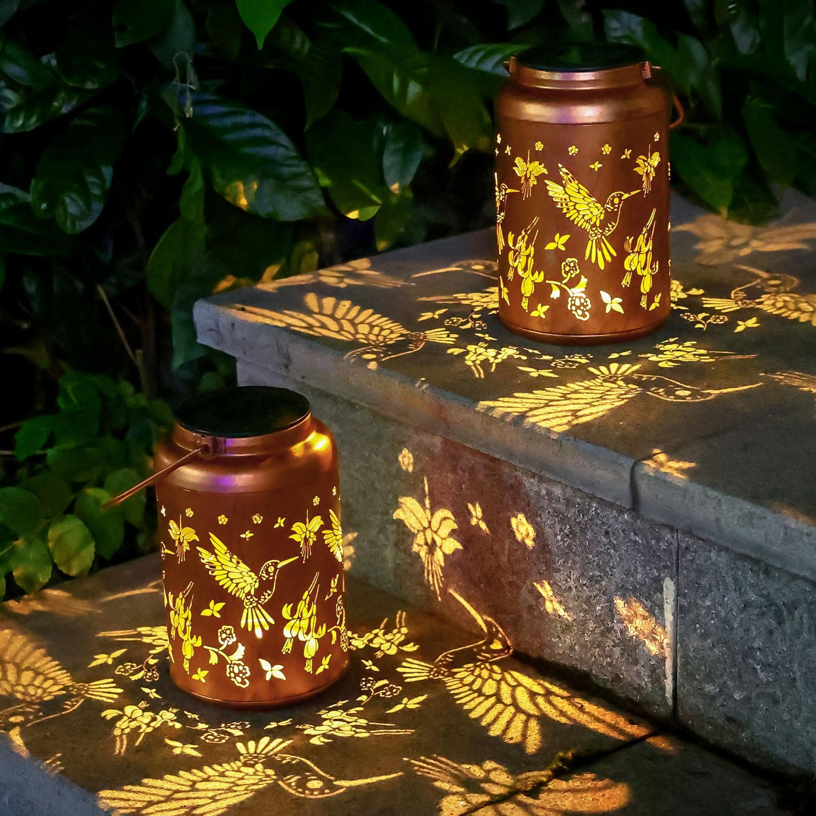 Amazon.com: 2 Pack Hummingbird Outdoor Solar Hanging Lanterns ...