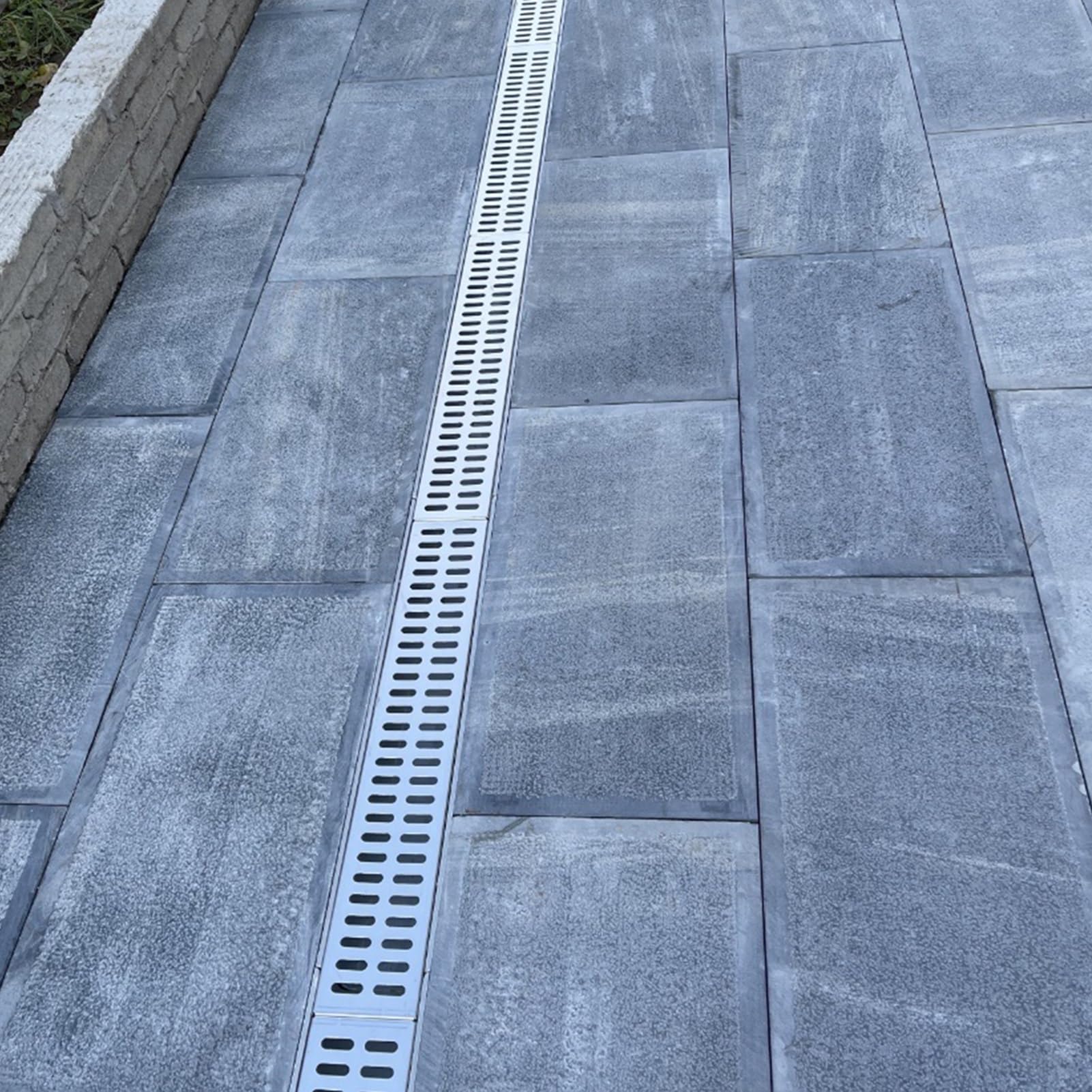 Drain Grate Patio Narrow Slot Drain Linear Trench Drainage System ...