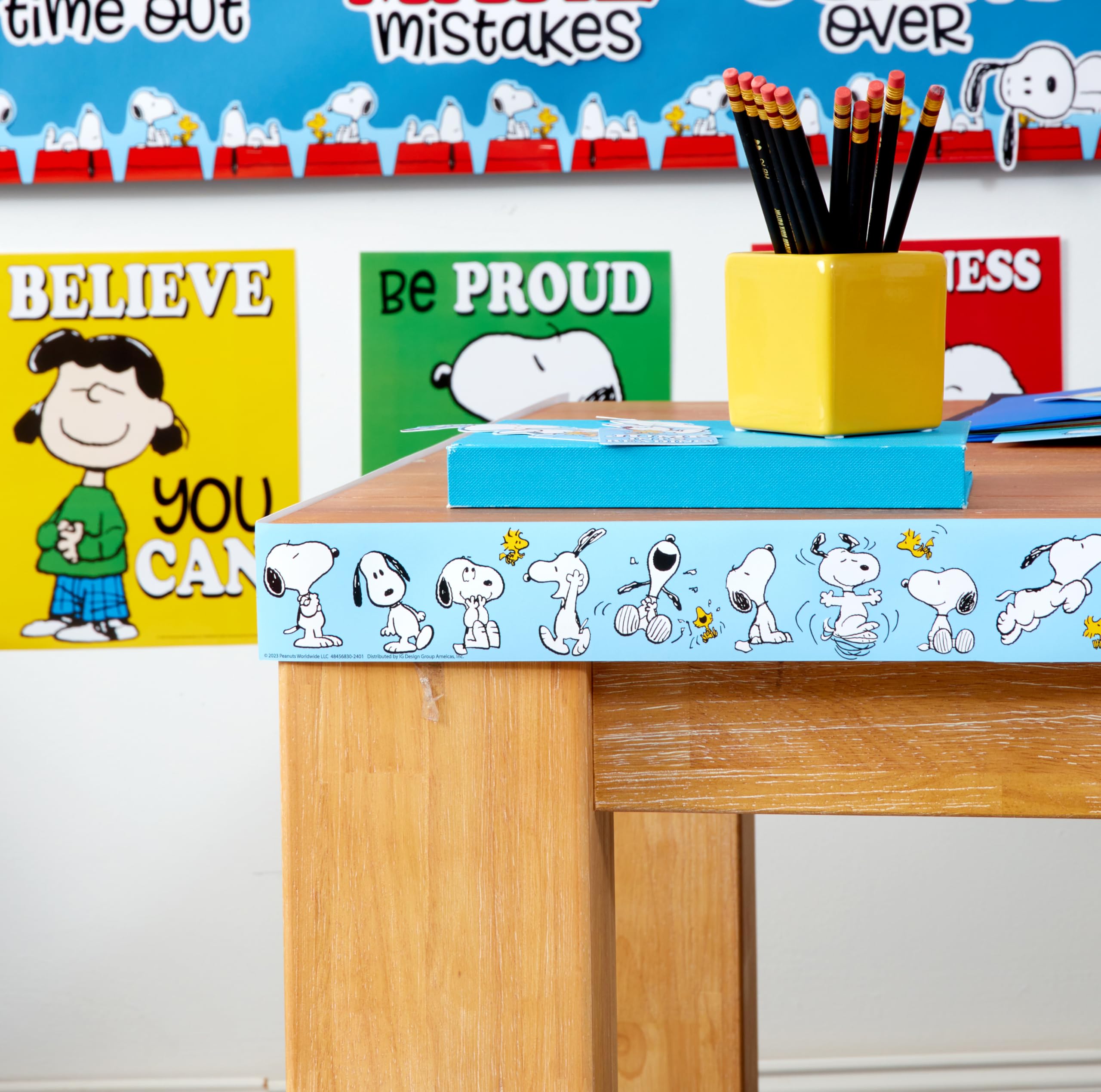 Snapklik.com : Eureka Snoopy Lineup Decorative Classroom And Bulletin ...