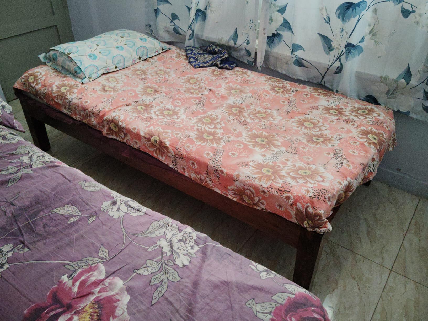 Mamta Furniture Solid Wood Divan Bed for Living Room, Divan Single Bed ...