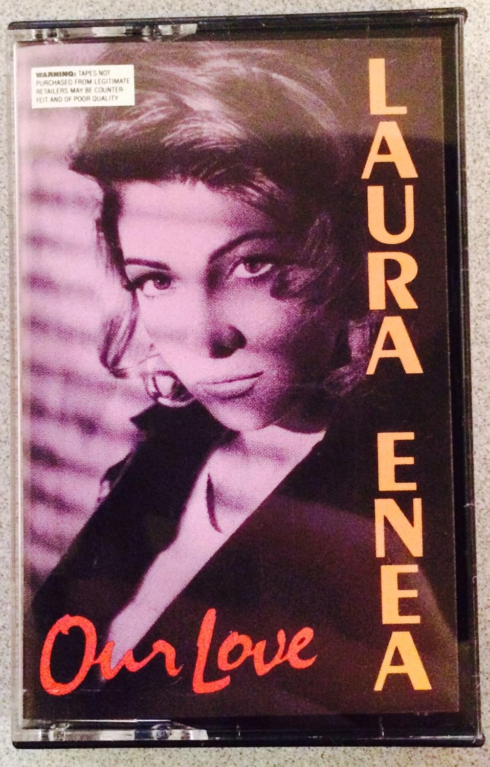 Our Love [Musikkassette] - Enea, Laura: Amazon.de: Musik-CDs & Vinyl