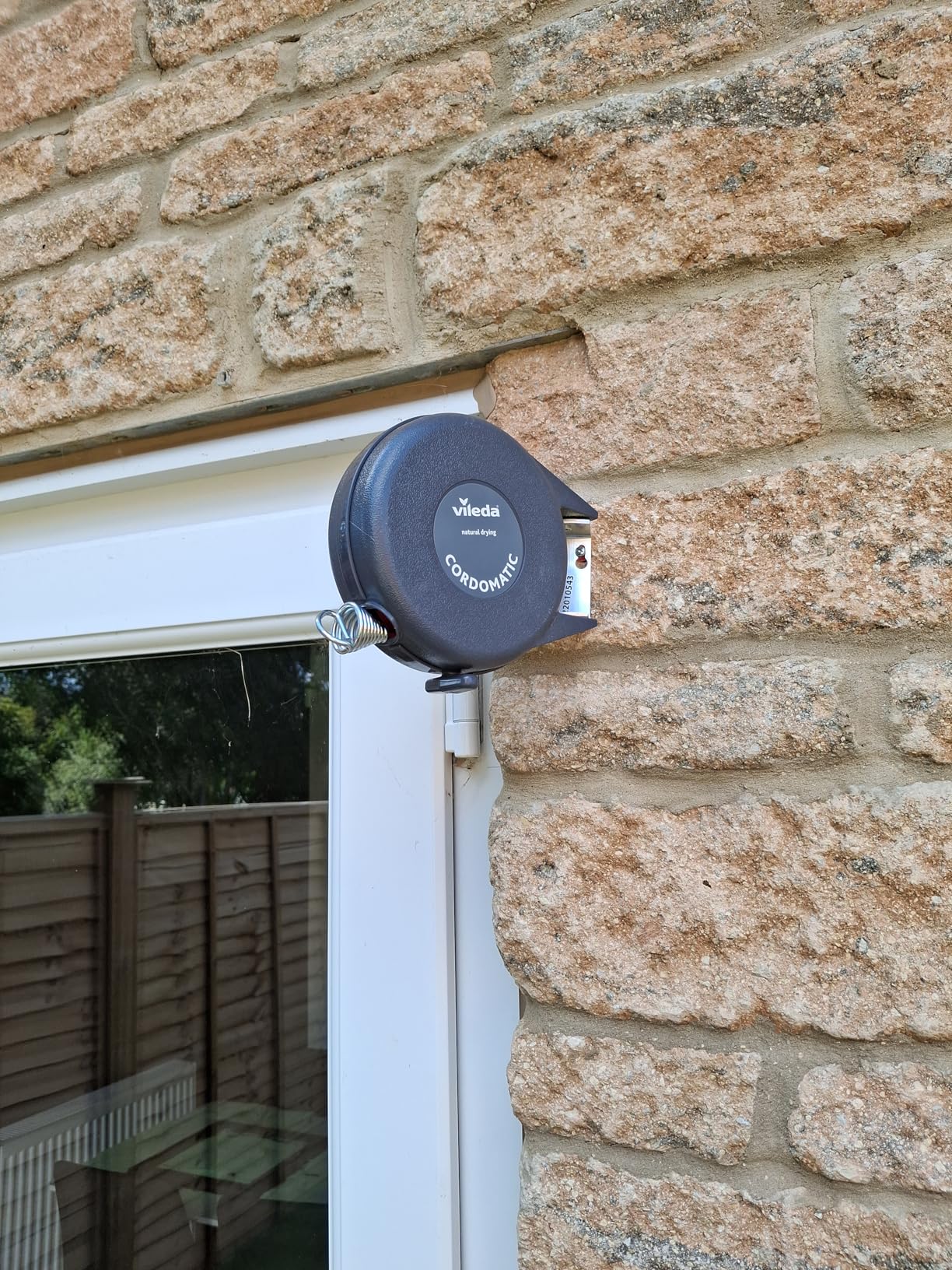 Vileda Cordomatic Retractable Washing Line with 15m Outdoor Clothes ...