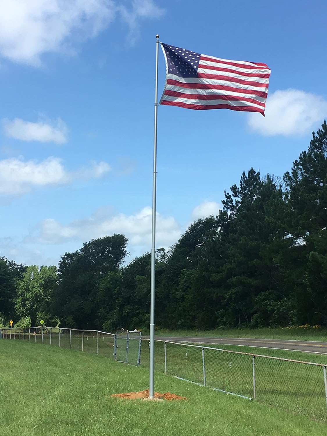 Amazon.com : 30’ Superior 1 Flag Pole with 266 LED Solar Light & 4’x6 ...