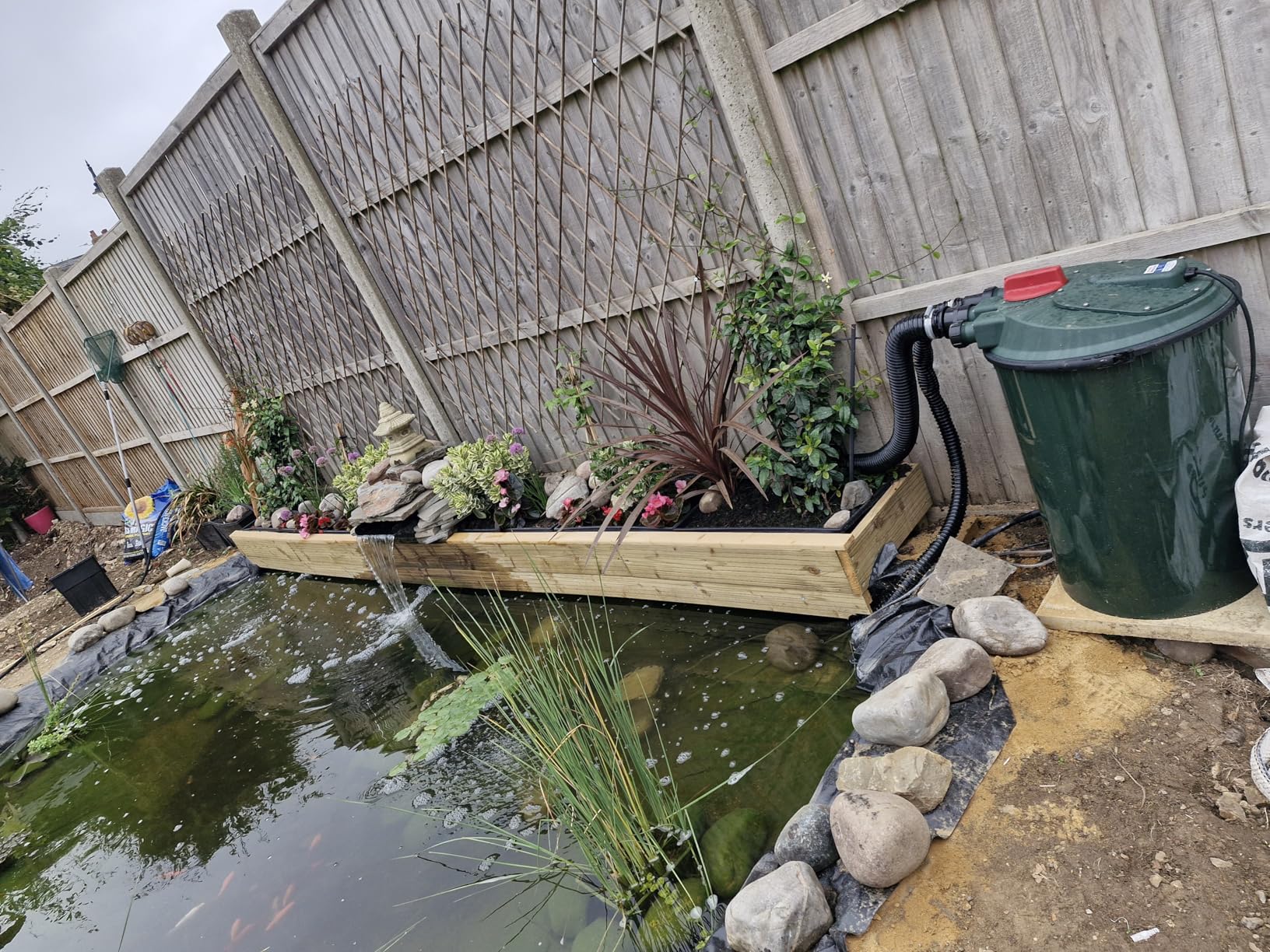 Fish Mate 30000 Pressurized UV & Bio Pond Filter - Powerclenz Automatic ...