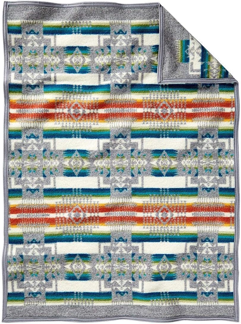 Amazon.com: PENDLETON Ultra Soft Sherpa Fleece Plush Throw 50" x 70 ...