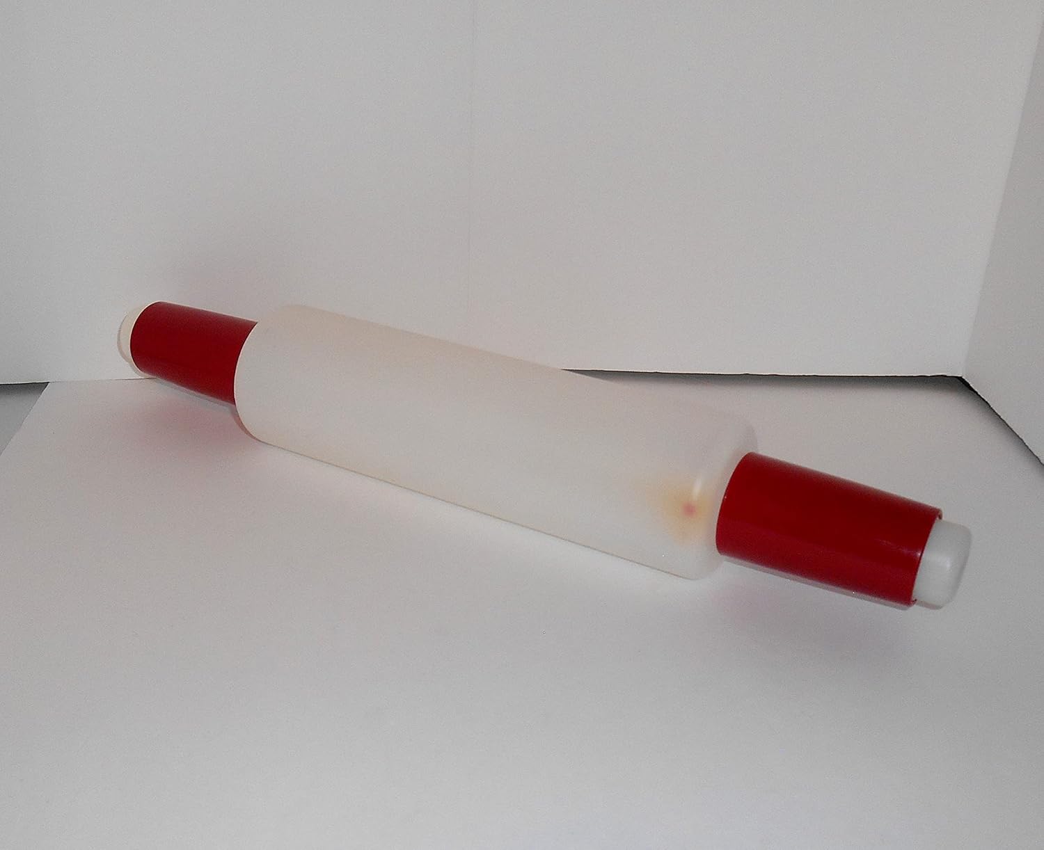 Amazon.com: Tupperware Rolling Pin NEW Red Handles: Home & Kitchen