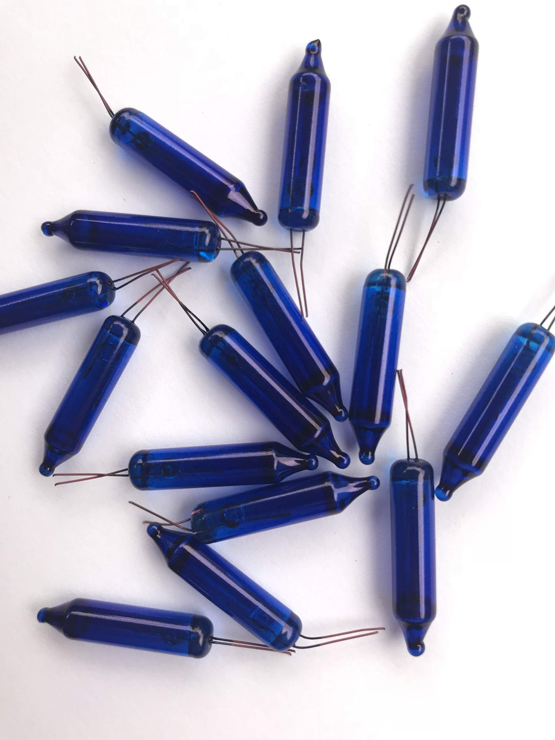 Amazon.com: 2.5 Volt Replacement Mini Light Bulbs - 100 Blue Bulbs on ...